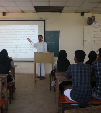 LCD Projector Classroom | MES Kalladi College